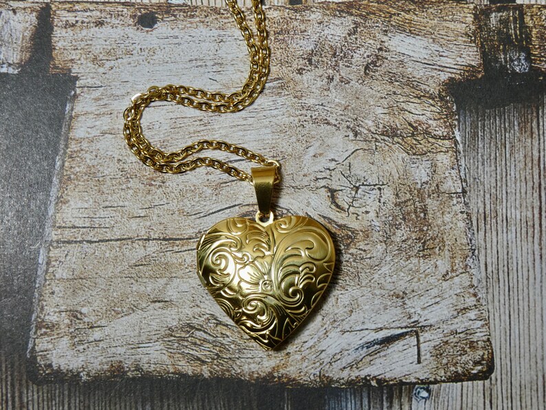Heart Locket Necklace Gold Swirl Pattern - Etsy