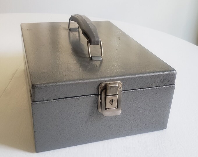 Vintage Rockaway Metal Gray Hammered Metal Box Retro Simple Industrial ...