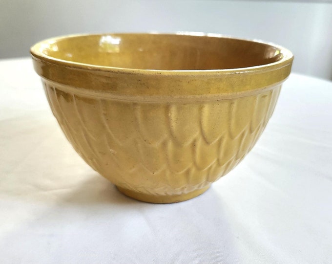 Vintage Mccoy Yellow Fish Scale Pattern Mixing Bowl --- Retro Colorful ...