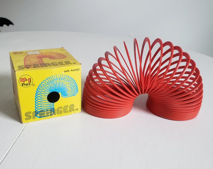 Vintage Springer Slinky Toy From M-I Toys --- Retro 1950's 1960's Dime ...