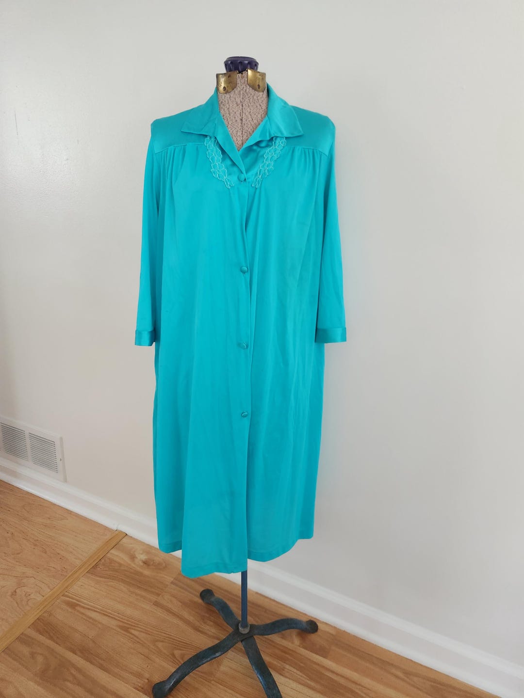 Vintage Vanity Fair Cerulean Blue Nightgown Robe --- Retro Pretty Cute ...