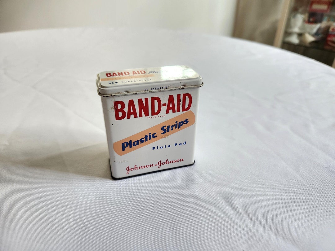 Vintage Band-aid Plastic Strips Plain Pad Bandages Tin -- Retro Johnson ...