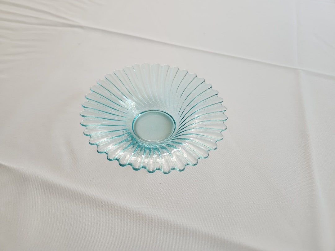 Vintage Clear Blue Flower Seashell Shaped Glass Bowl - Retro Colorful ...