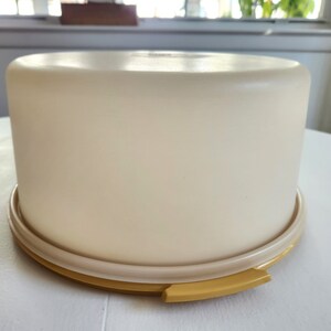 Vintage Tupperware Cake Taker Container 1257-5 & 1256-5 Retro 1970s ...