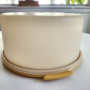 Vintage Tupperware Cake Taker Container 1257-5 & 1256-5 Retro 1970s ...
