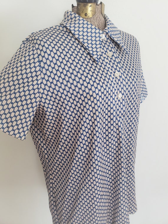 Vintage Lady Devon Blue Chain Link Pattern Pointed Co… - Gem