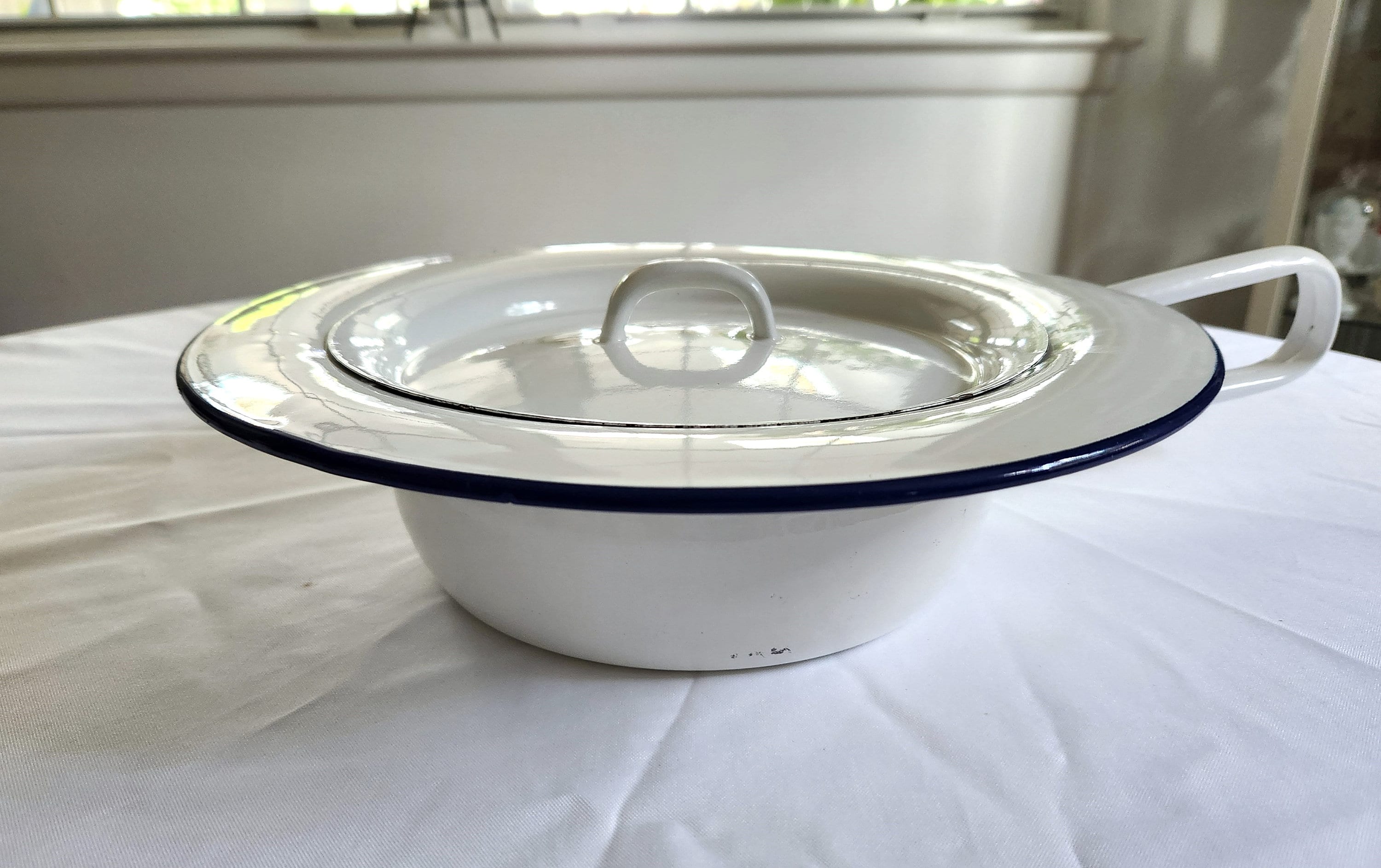 Vintage White Enamel Chamber Pot Long Handle Pan With Lid -- Antique ...