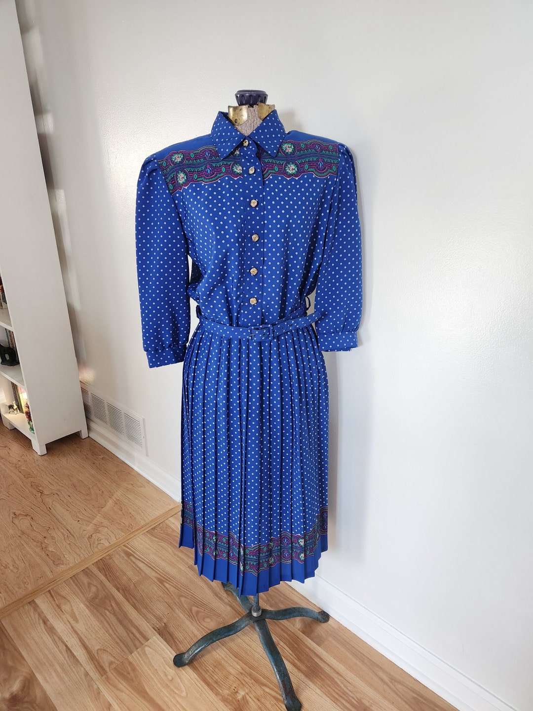 Vintage Breli Originals Ultramarine Blue Little Suns & Paisley Pleated ...