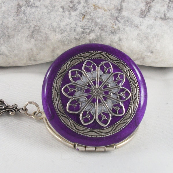 Filigree Locket - Etsy