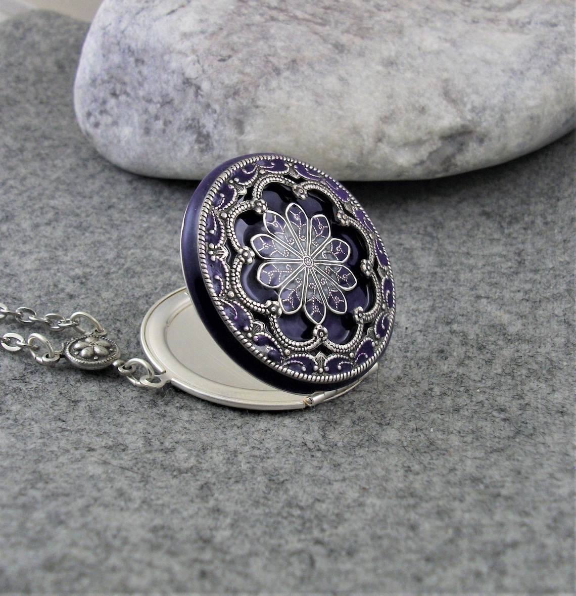 Antique Style Purple Locket Filigree Locket. Gift for Women. - Etsy