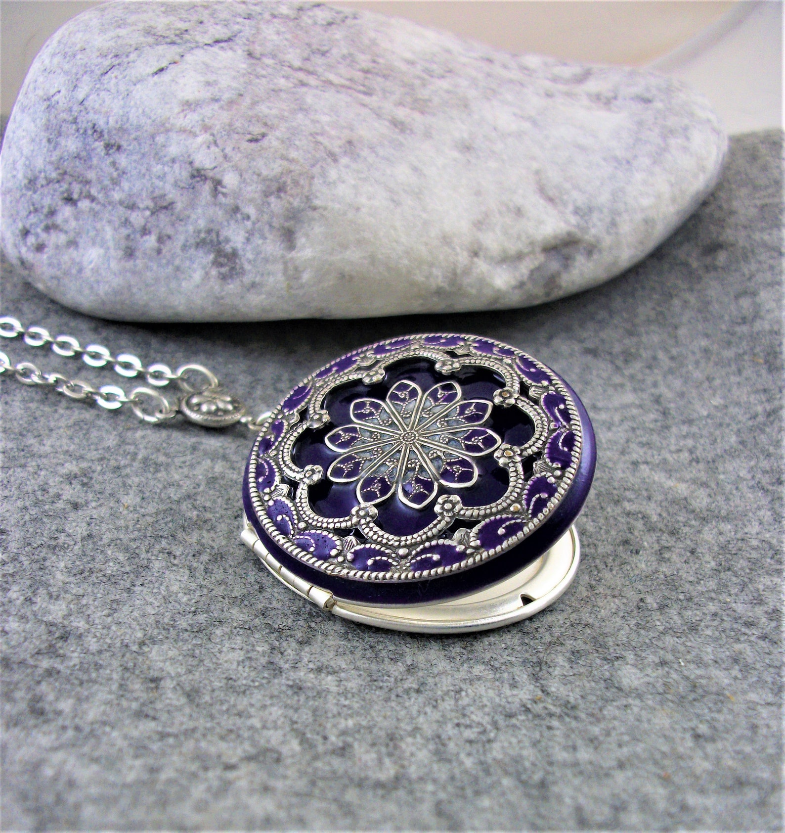 Antique Style Purple Locket Filigree Locket. Gift for Women. - Etsy