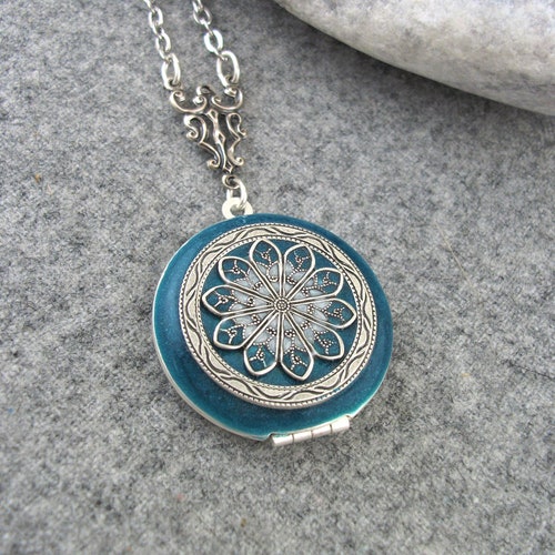 Teal Locket Antique Style Silver Locket. Gift for Women. - Etsy