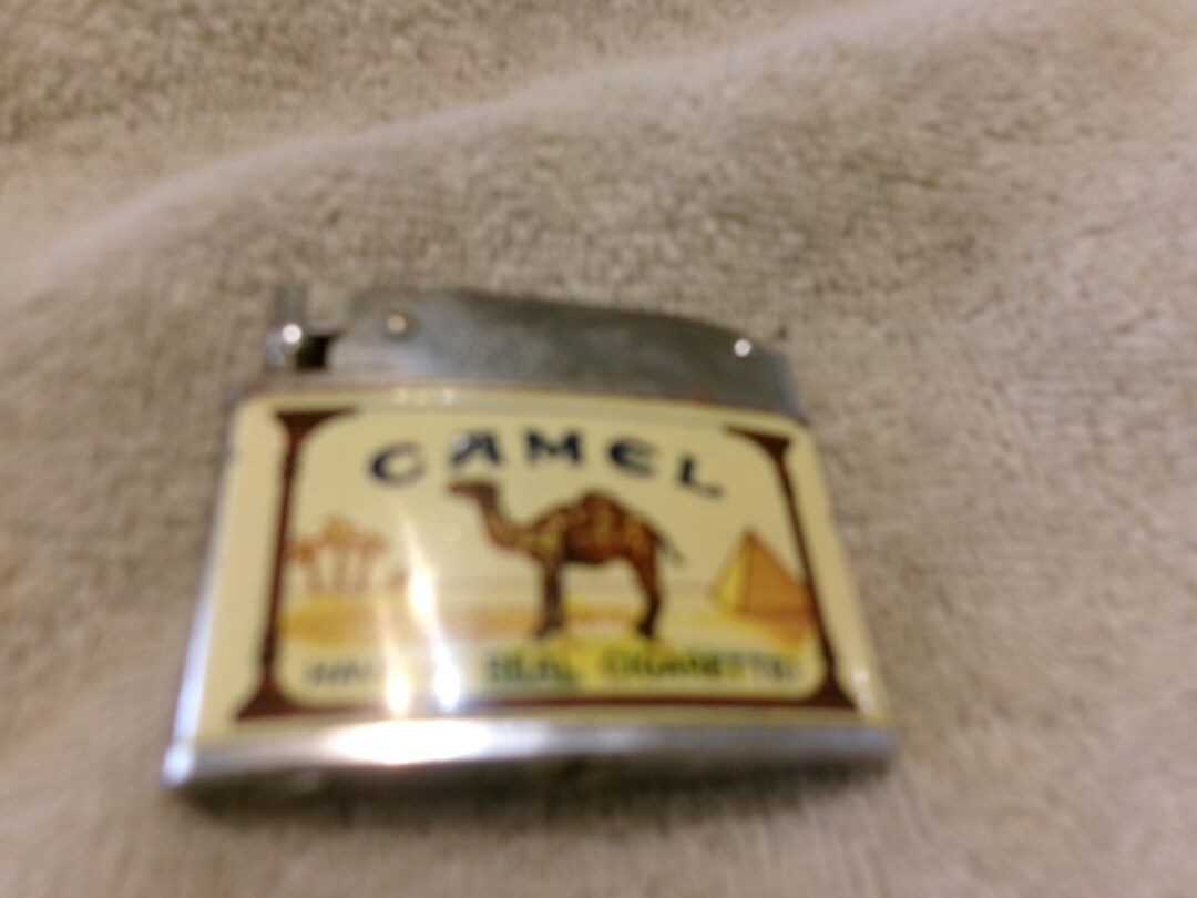 Vintage - Rare Camel Ad. Flat Fliptop Lighter ( Not Working Need TLC ...
