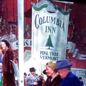 Columbia Inn / Lodge Sign / Pine Tree Vermont / Tiered Tray Decor ...