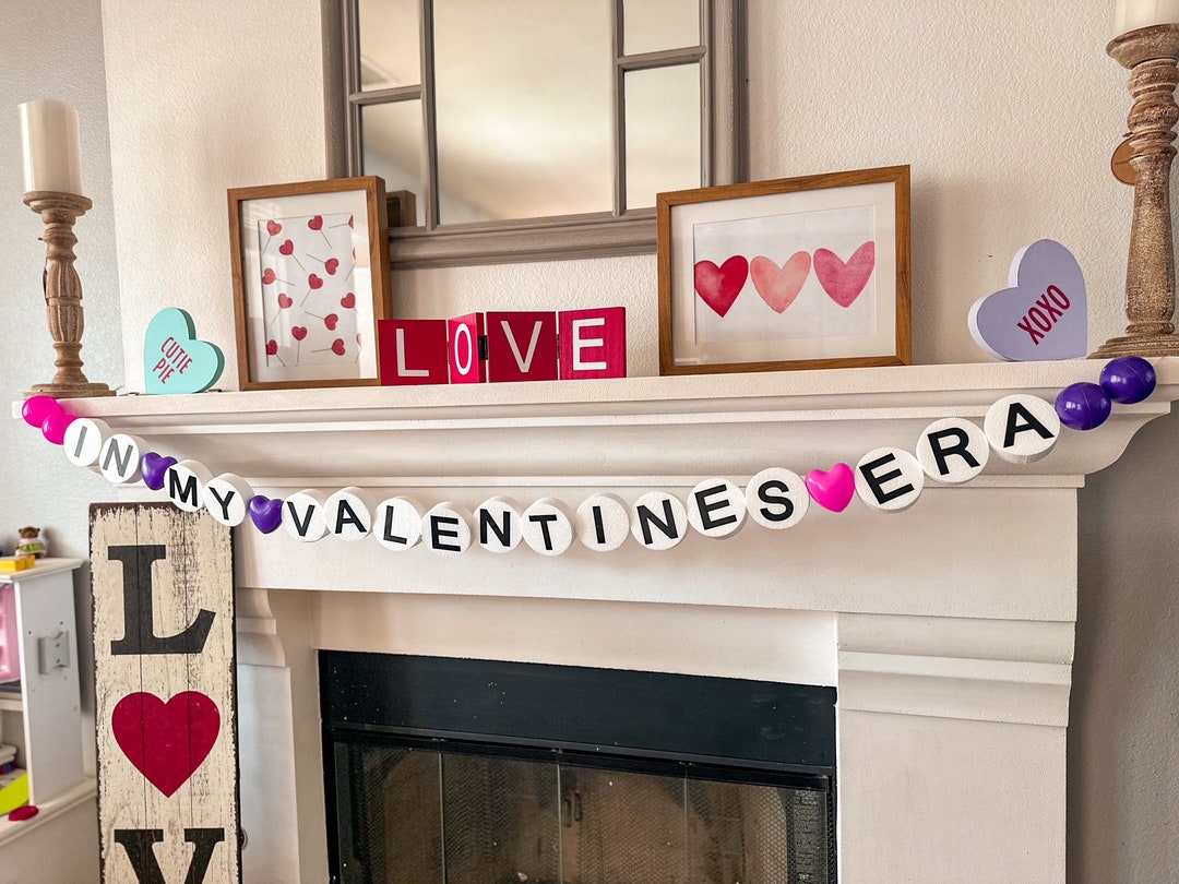 Taylor Swift Inspired Valentines Day Friendship Bracelet Garland - Etsy UK