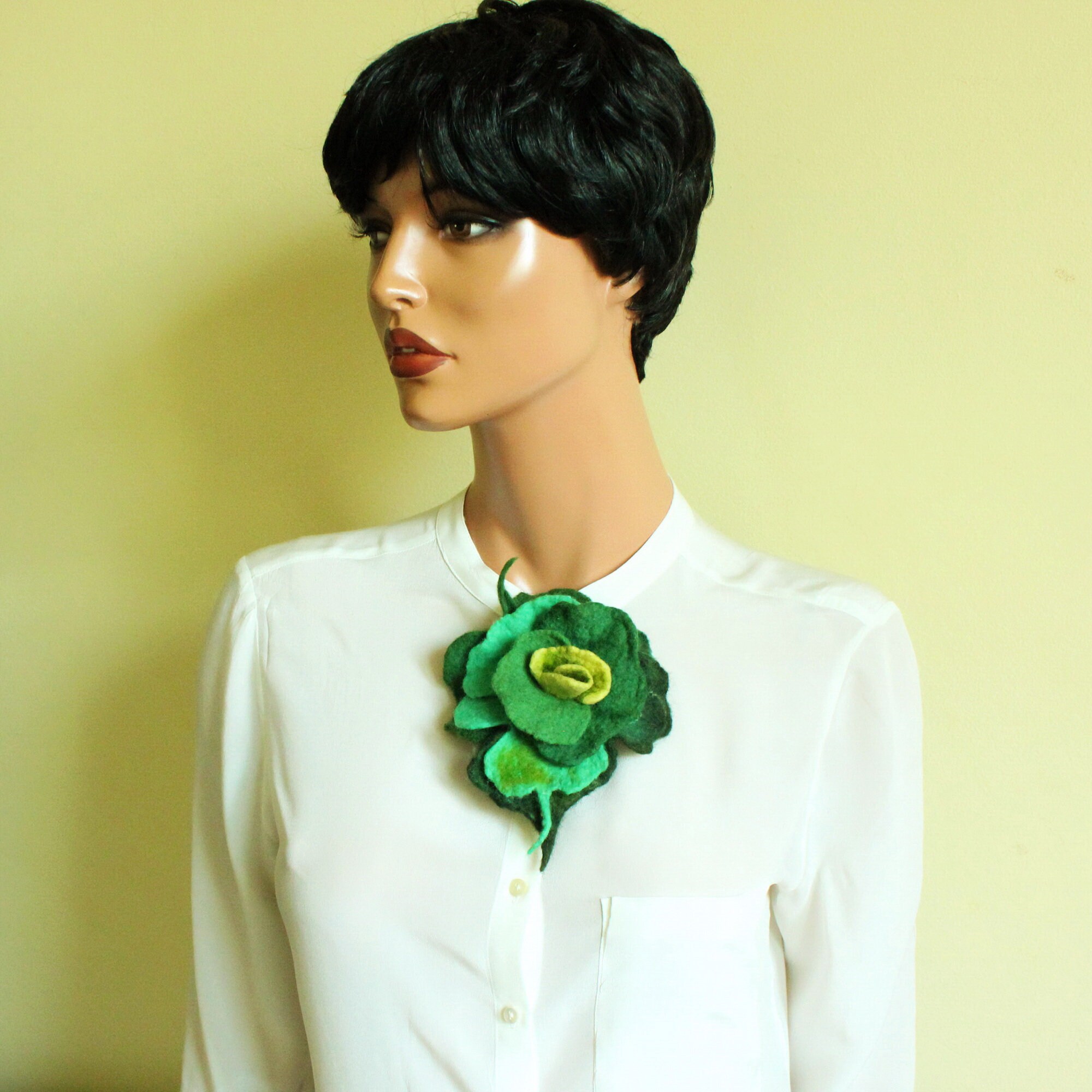 Green Flower Brooch // Felted Brooch // Felted Brooch in Green // Fancy ...