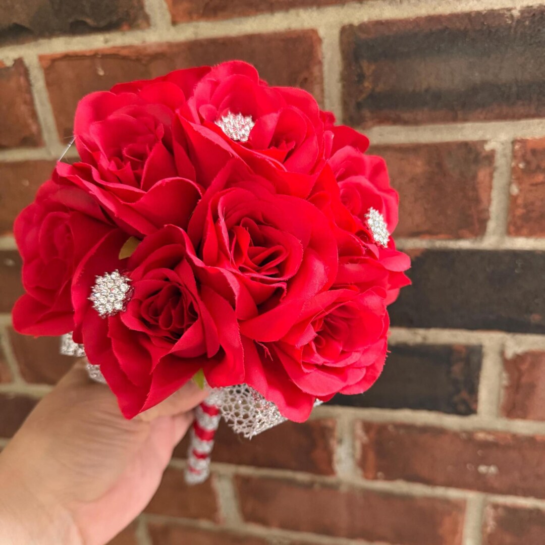 Red Rose Bouquet / Prom - Homecoming Bouquet - Etsy