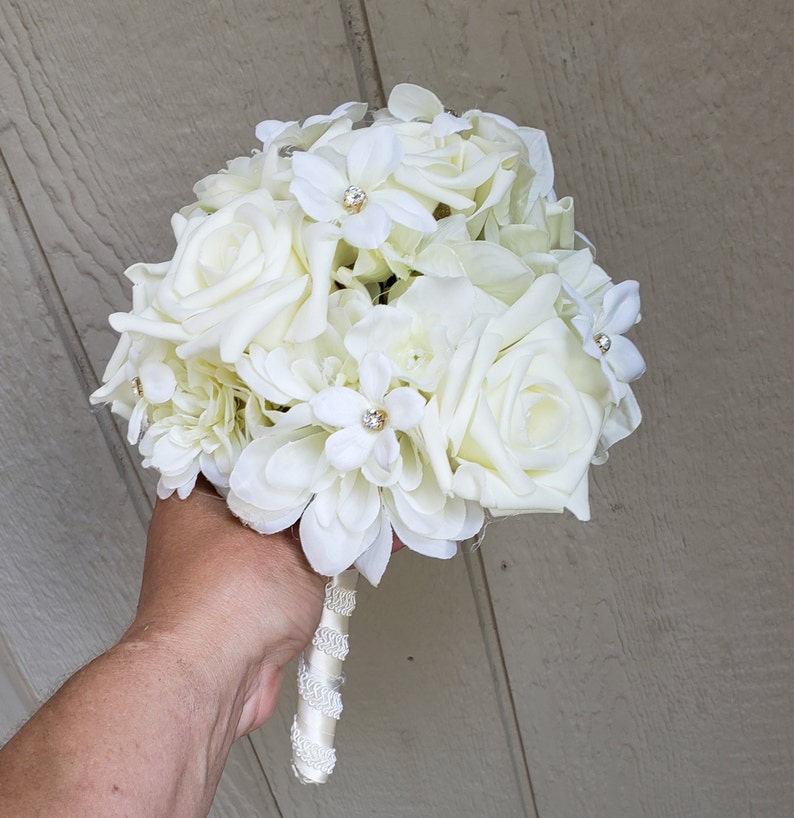 Ivory Small Wedding Bouquet / Toss Bouquet - Etsy