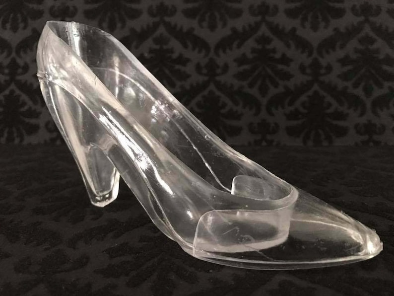 2 Cinderella Slipper Large Clear Plastic Slipper “princess" Shoe Cake ...
