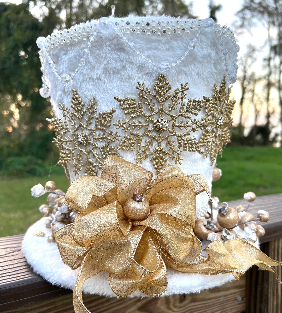 White and Gold Fur Winter Wonderland Top Hat Tree Topper Christmas Tree ...