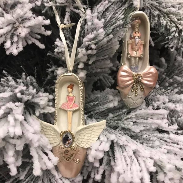 Nutcracker Pointe Shoe - Etsy