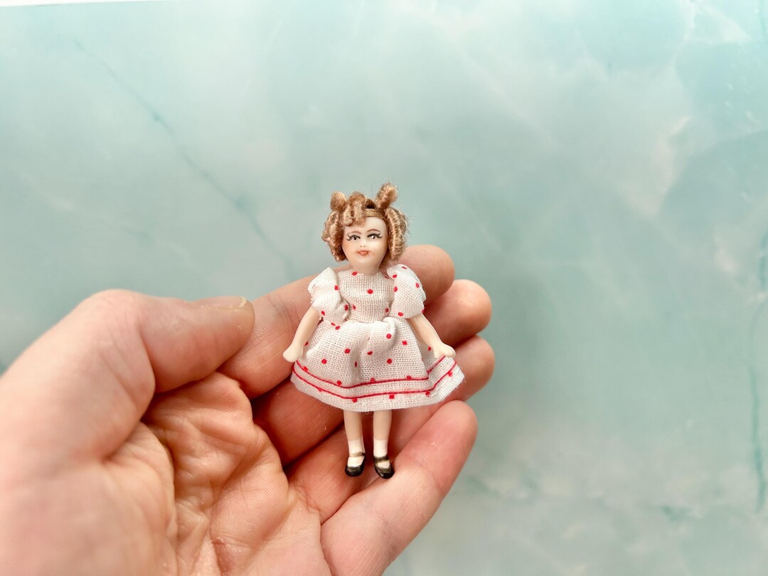 Dollhouse Miniature ~ Curly Shirley Blonde Hair Popular Little Girl ...
