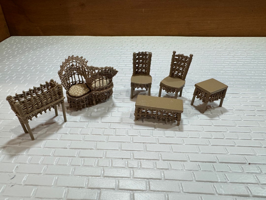 Dollhouse Miniature ~ Half Scale Artisan Peggy Taylor 6 Piece Wicker ...