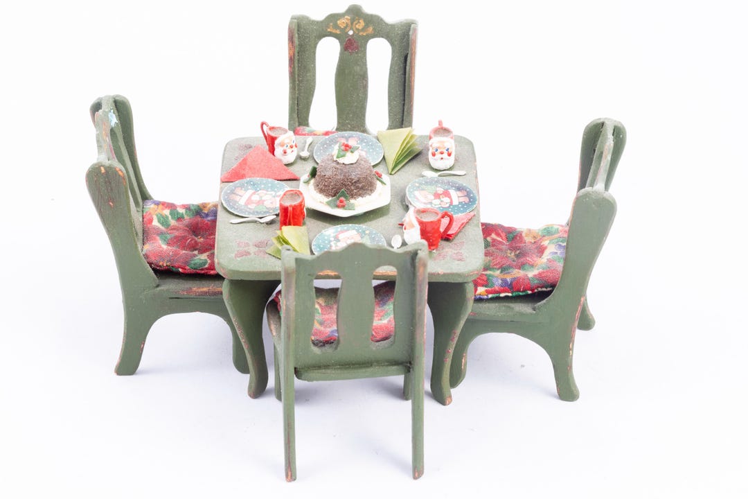 Dollhouse Miniature ~ Christmas Elf Sized Table & Chairs Decorated for ...