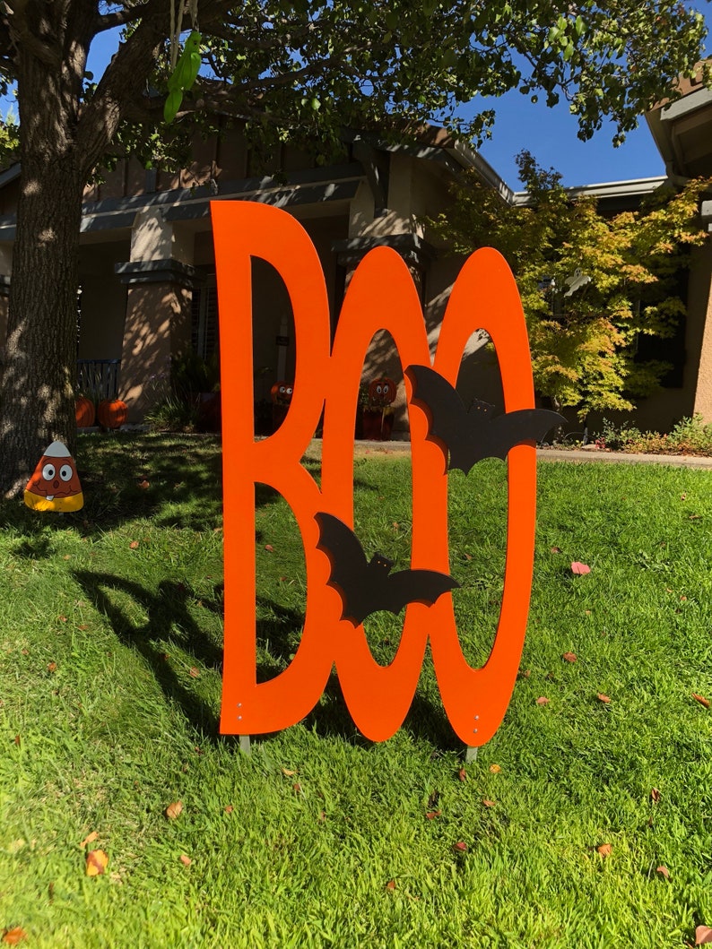 Halloween Boo Sign With Bats, Large Decorative Fall Wood Yard Art Sign ...