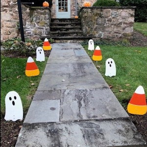 Walkway Ghosts Set of 5 Halloween Wood Engraved Yard Art Fall Walkway ...