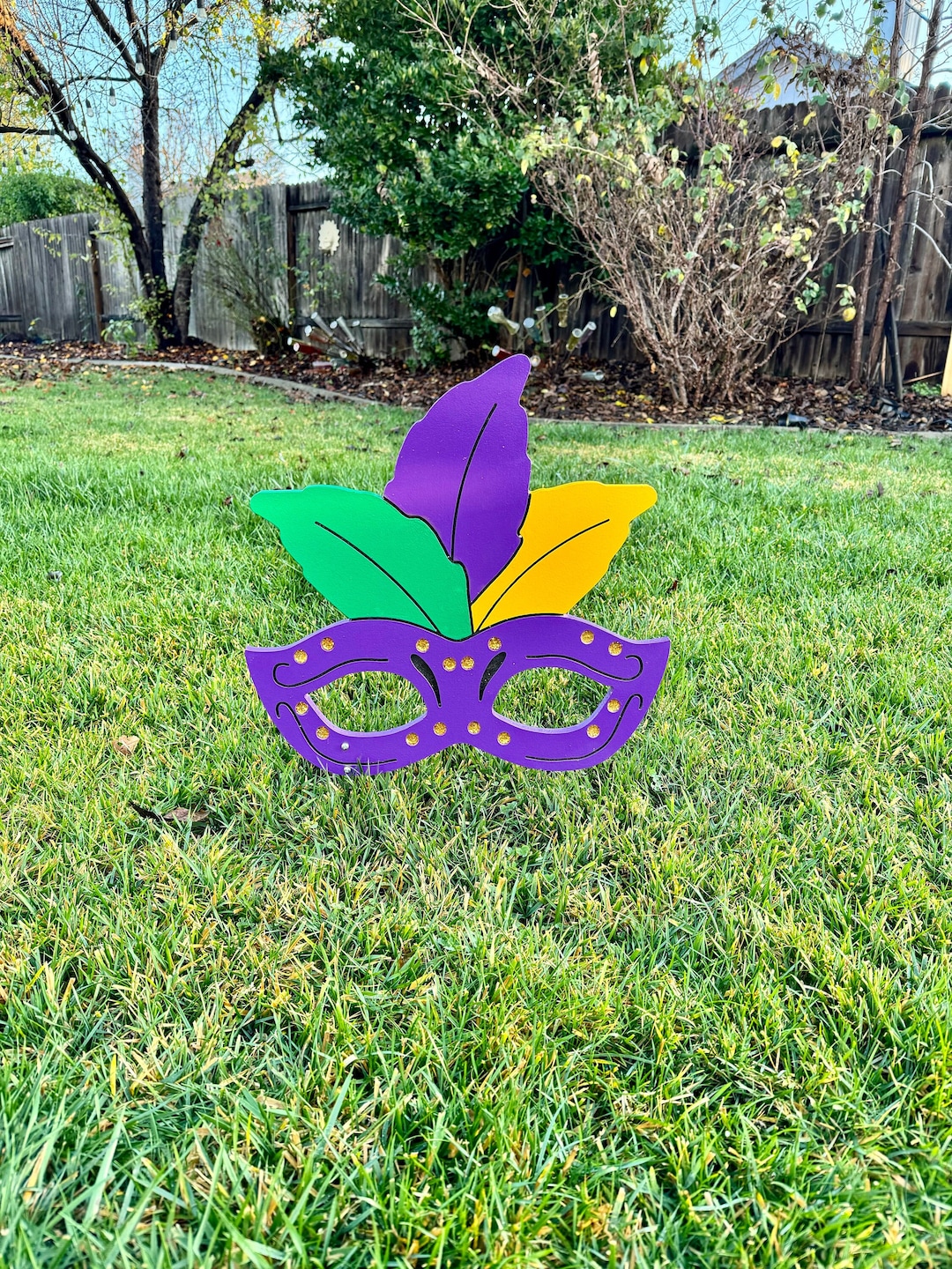 Mardi Gras Feathered Mask, Fat Tuesday Decoration, Wood Sign - Etsy