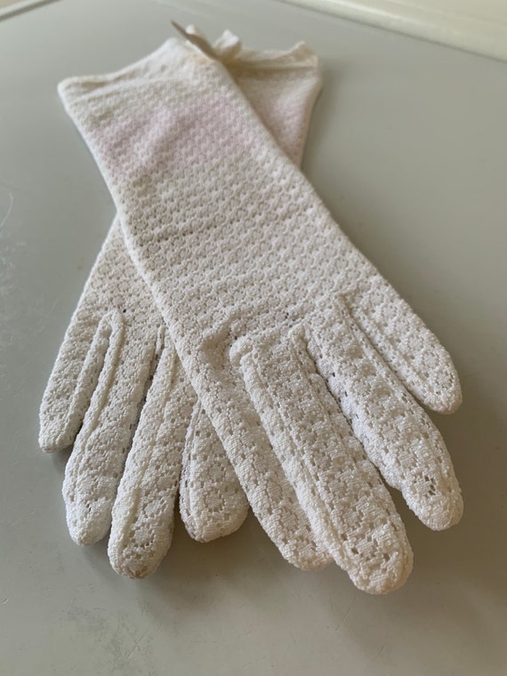 Grandoe white lace gloves/white lace bridal gloves/vi… - Gem Grandoe white lace gloves/white lace bridal gloves/vi… - Gem