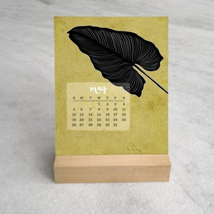2024 Desk Calendar With Wood Stand, Flora Desk Calendar 2024, Standard ...