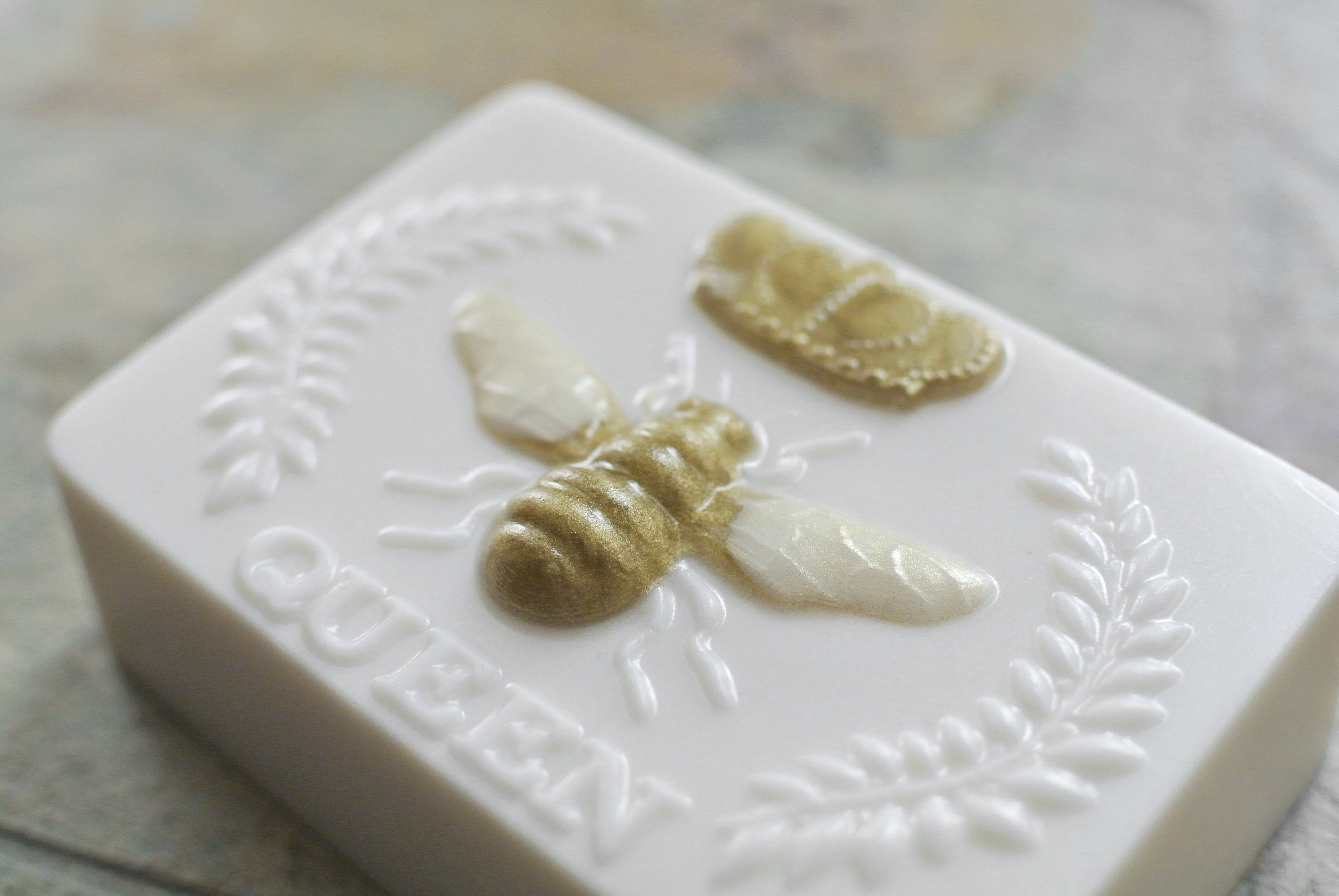 Queen Bee Soap / Honey Bee Soap Made With Honey - Etsy