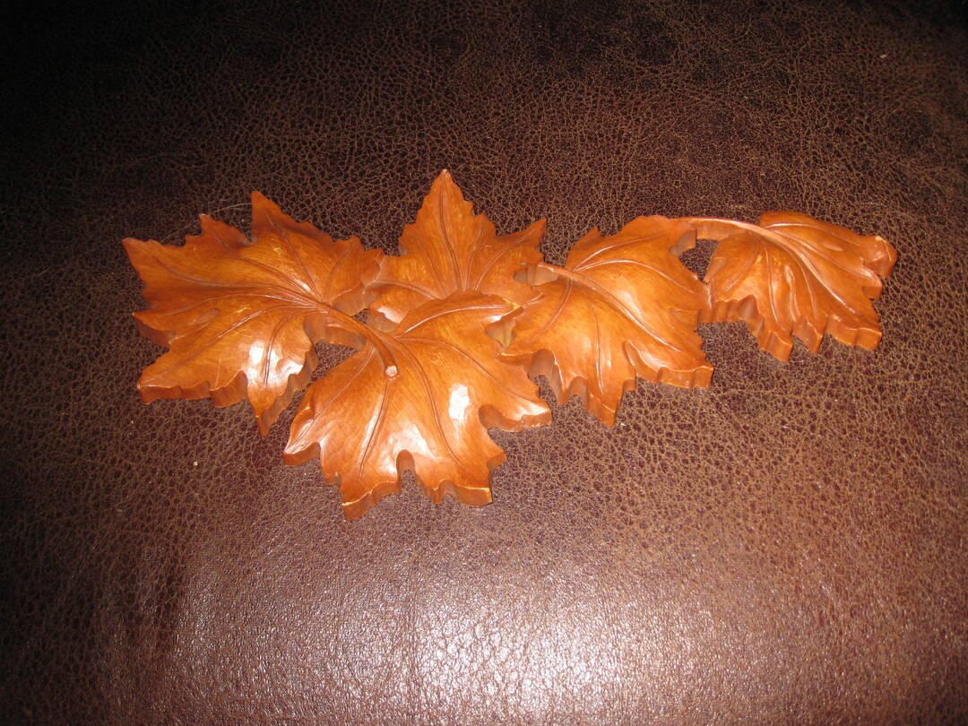 SYROCO PLASTIC MAPLE Leaves Brown Color Wall Hanging 11 3/4" X 5 1/2 ...