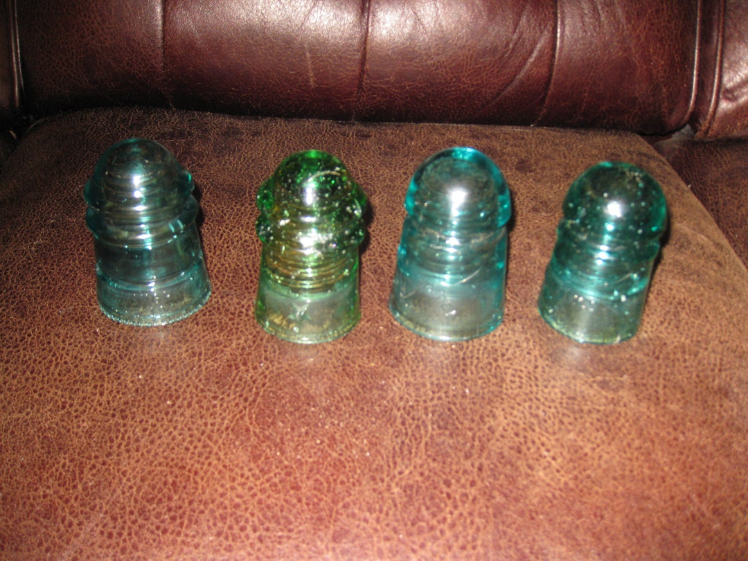 FOUR SMALL GLASS Insulators Aqua Blue Brookfield Hemingray 12 New Eng ...
