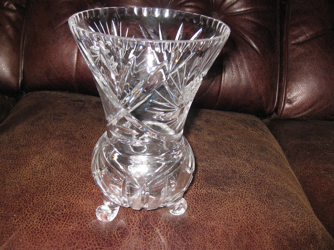 CUT GLASS VASE Pinwheel & Star Design Sits on Three Feet 9 1/4" Tall 6 ...