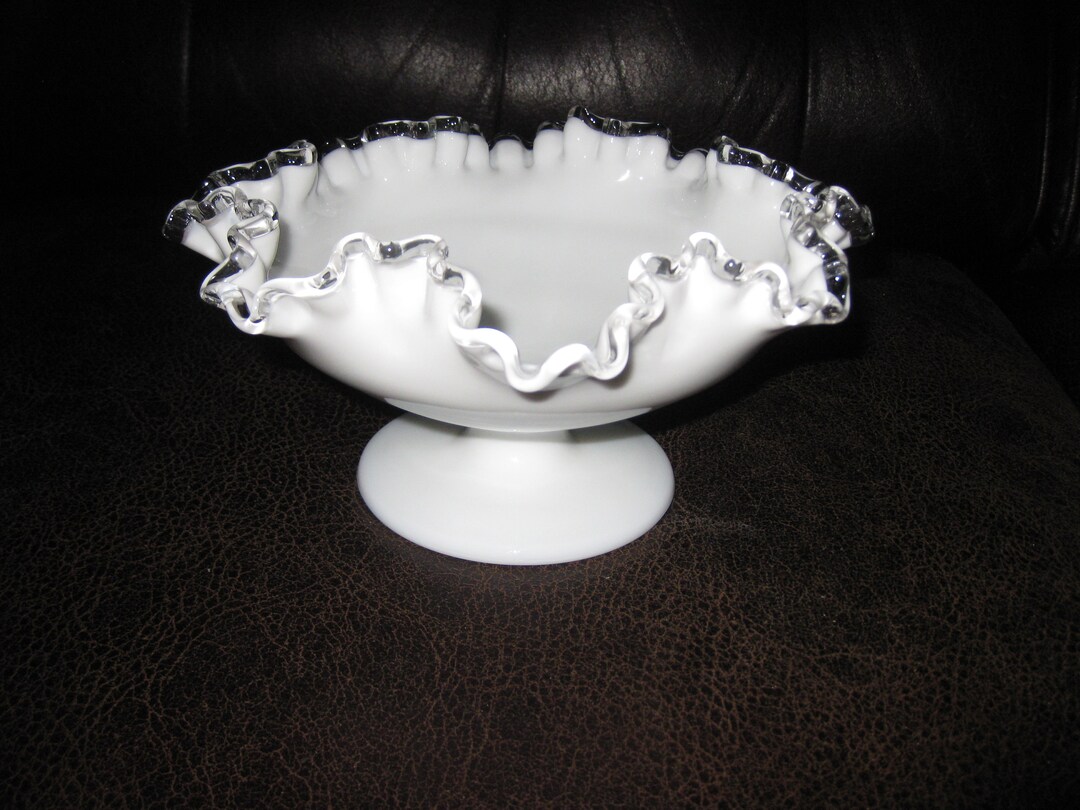 FENTON WHITE SILVERCREST Compote Bowl Footed Dish Ruffled Top Edge in ...