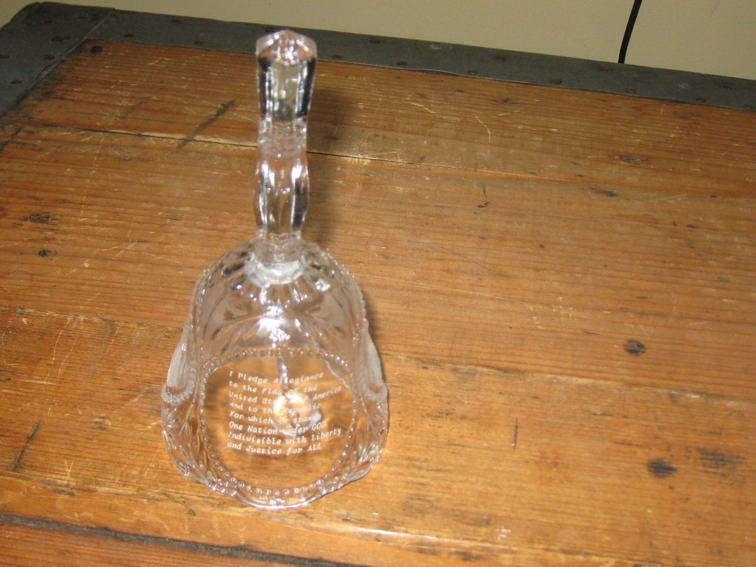 CRYSTAL DINNER BELL Pledge of Allegiance and Embossed Eagles Small ...