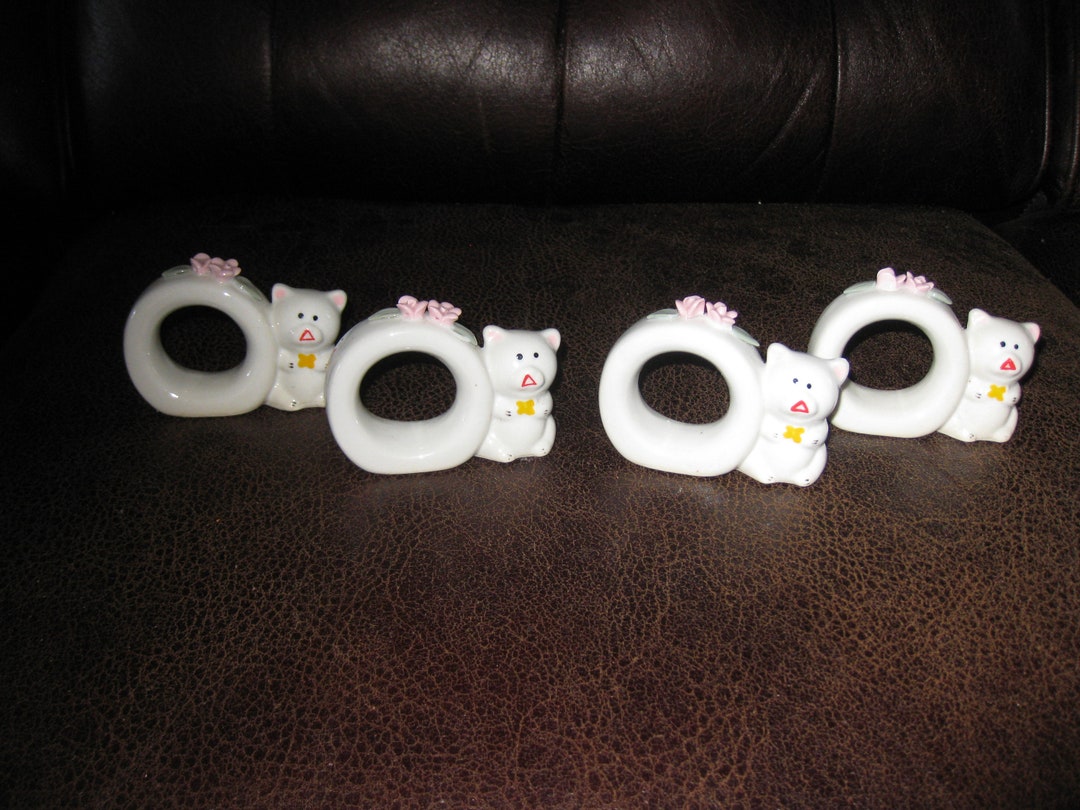 CERAMIC NAPKIN RINGS Asian Cat hello Kitty Made in China Standing White ...