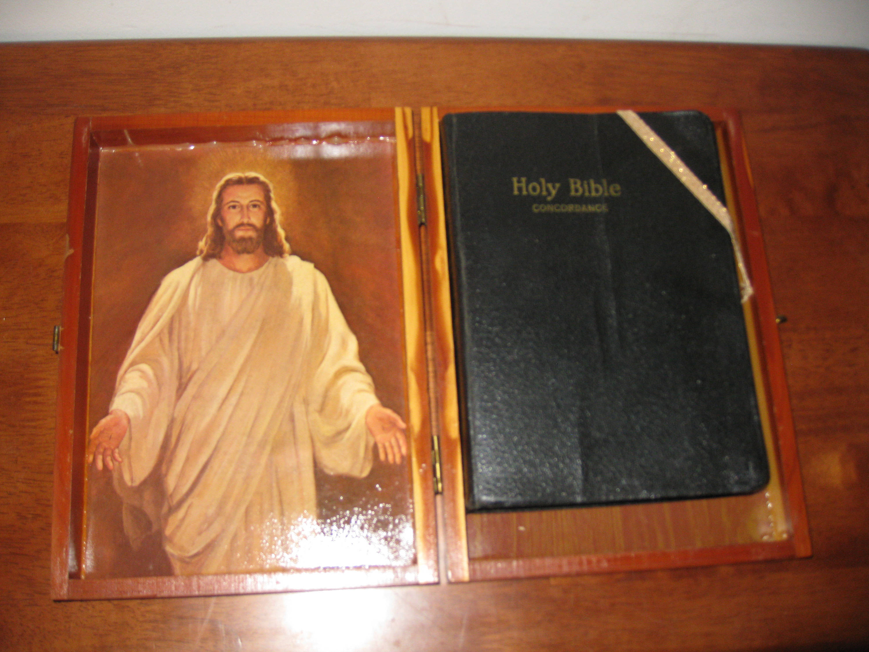 Vintage Cedar Bible Storage Box & Bible 9 1/4 X 6 - Etsy