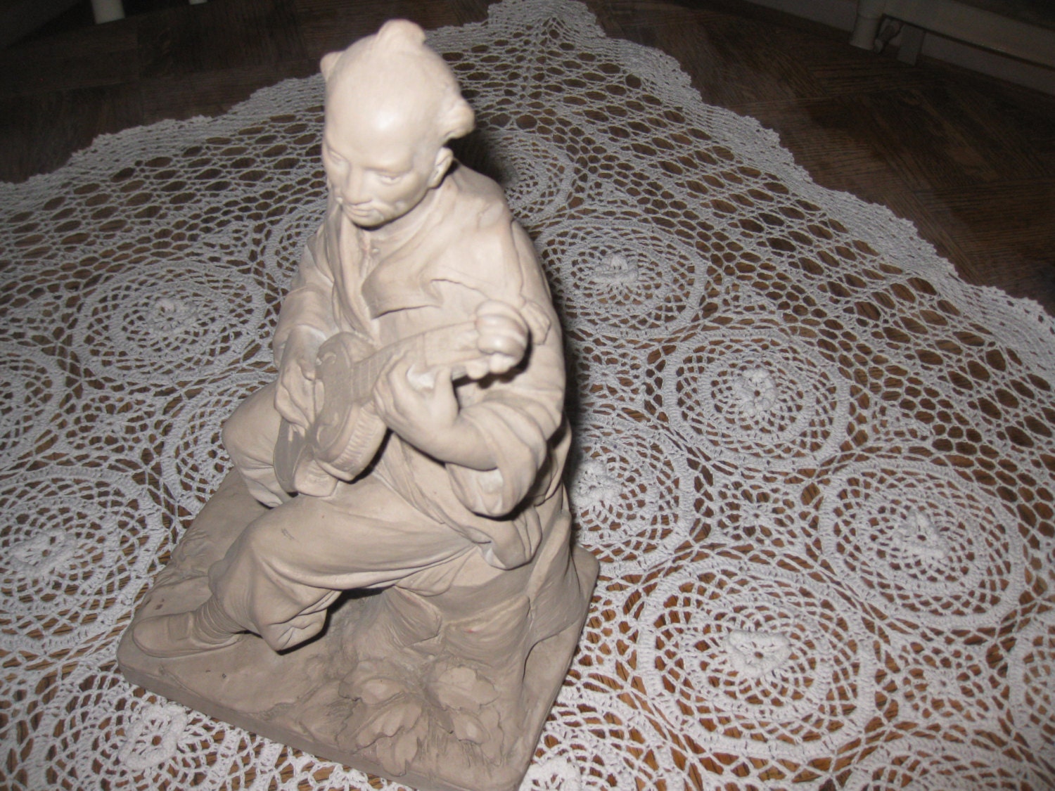 1975 AUSTIN PRODUCTIONS Statue-lute Player Signed Liao | Etsy