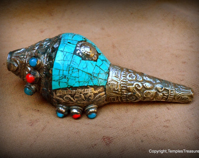 Vintage Dung-dkar Tibetan Conch Shell Repousse Silver~silver Repousse ...