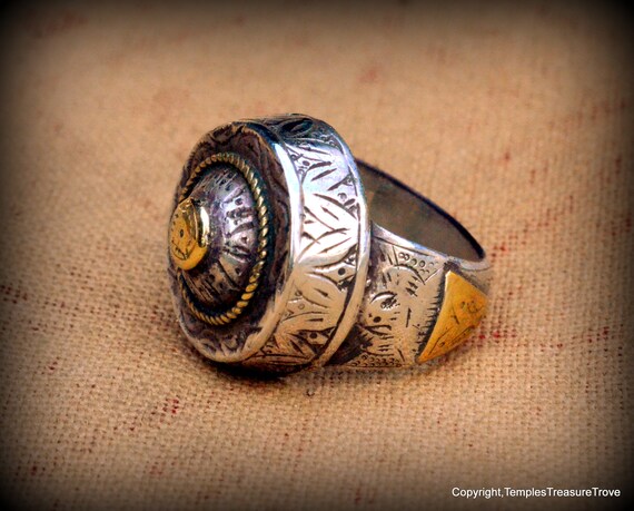 Antique Middle Eastern Sterling Tribal Ring~Size 8 Ev… - Gem