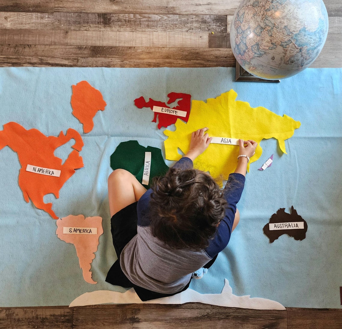 Felt World Map Wall Hanging: Montessori Continent Learning ...