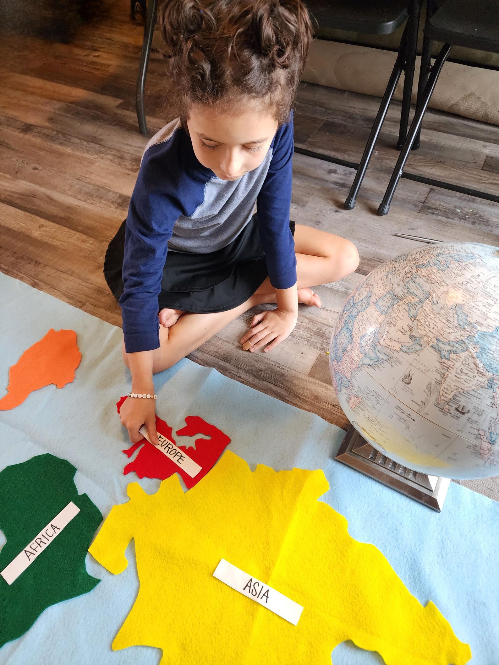 Felt World Map Wall Hanging: Montessori Continent Learning ...