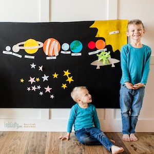 Montessori Activity: Solar System Felt Wall, Montessori Planet Learning ...