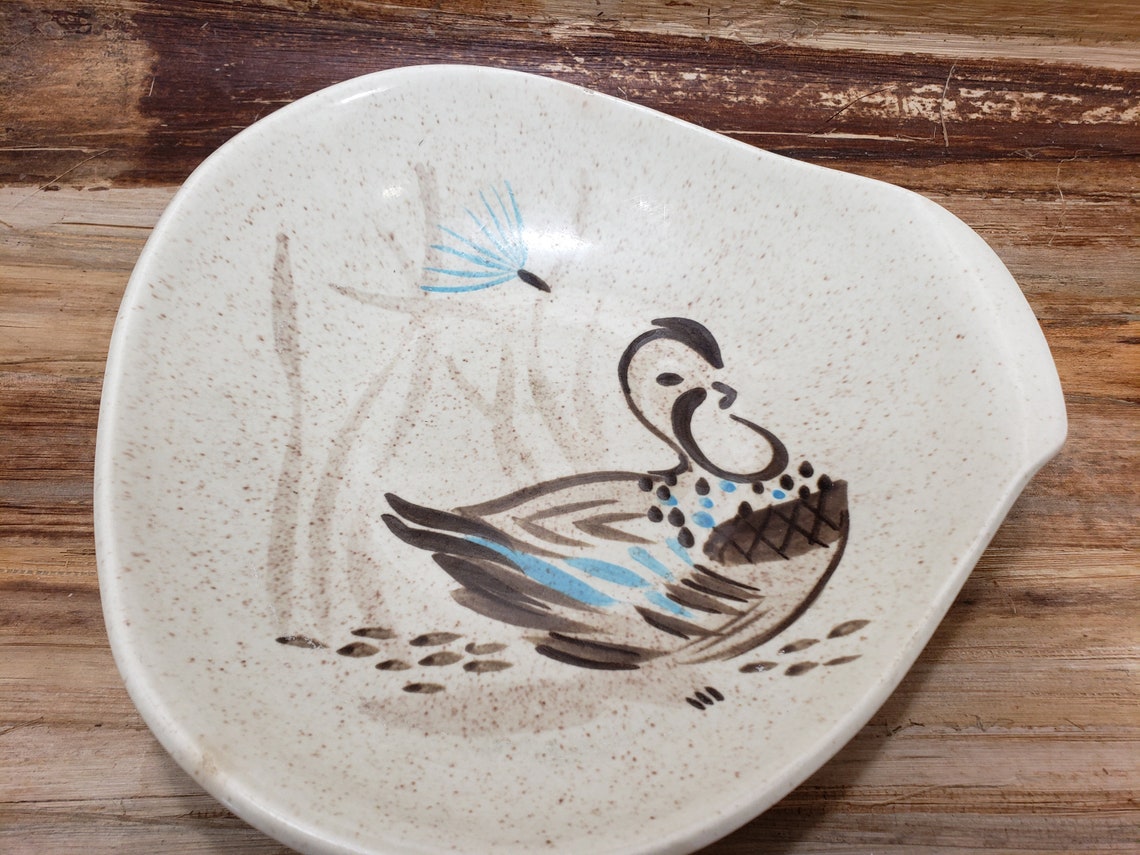 Vintage Red Wing Bob White Pattern Bowl 1960s - Etsy