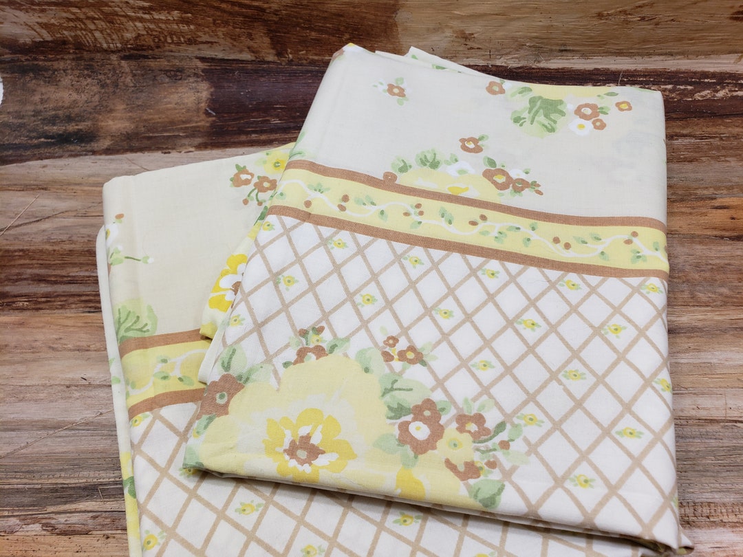 Set of 2 Standard Pillowcases, 1970s , Vintage Bedding - Etsy