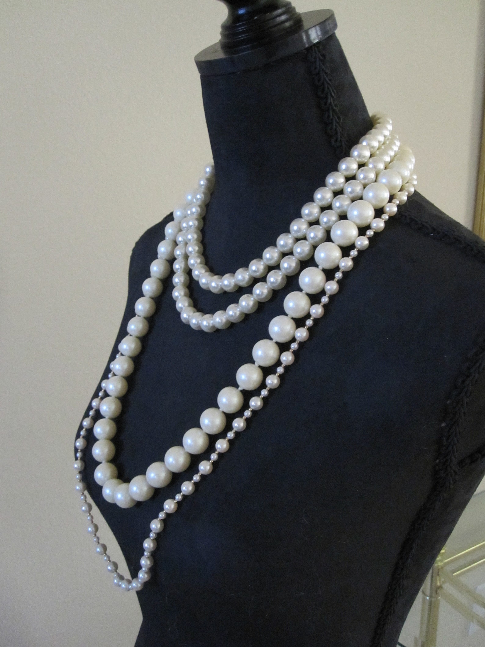 MULITPLE PEARL NECKLACES Chic Look | Etsy